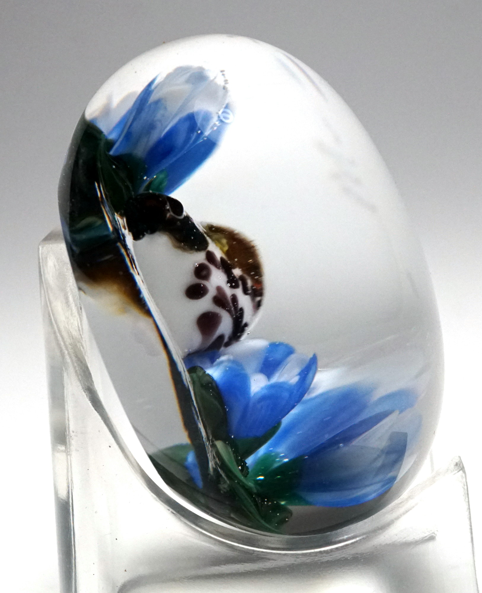 Paperweights - Contemporary American Paperweights for Sale
